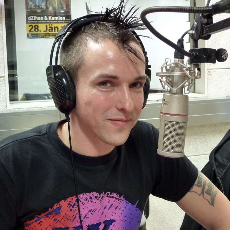 FabrikantInnen vorgestellt: Turbo-Radio - Radiofabrik